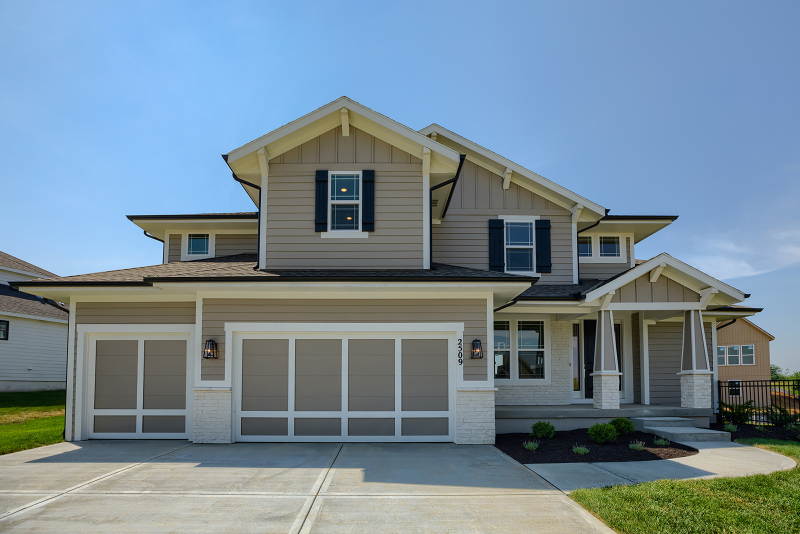 Lancaster - Front Elevation - Rodrock Homes