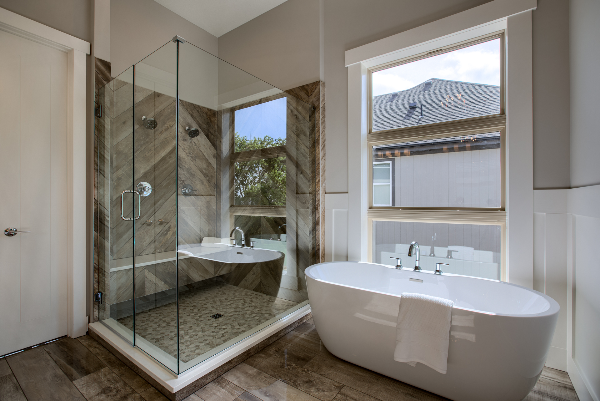 Cheyenne - Primary Shower & Tub - Rodrock Homes